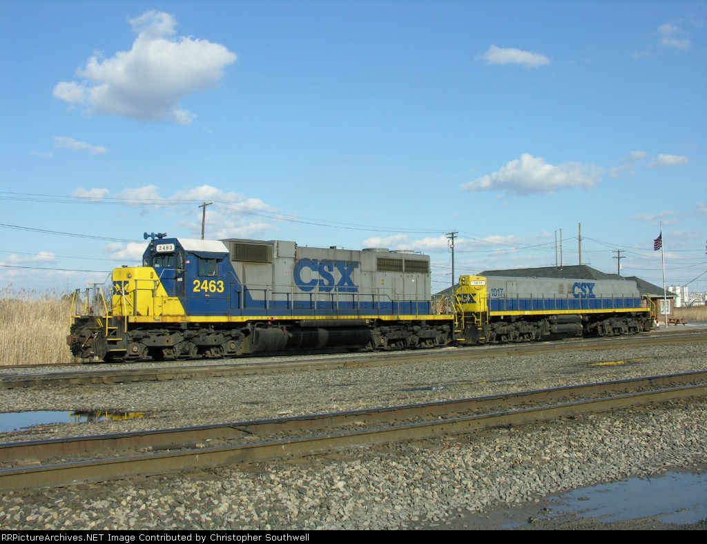CSX 2463 and 1017 in front of the Top end yard office